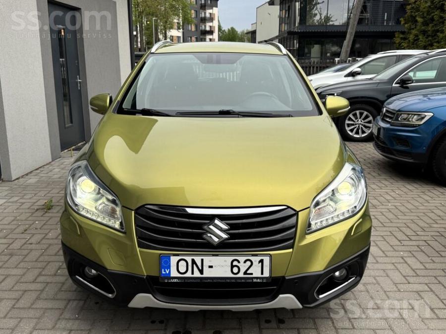 Green Suzuki SX4 2014 in Riga, with an engine capacity of 1.60 L and mileage of 229 thousand km for 8800 €, photo 7 on AUTOMOTO.COM.LV