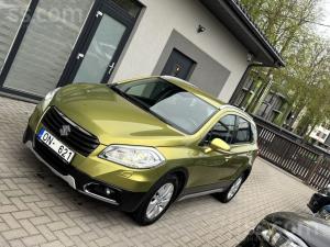 Green Suzuki SX4 2014 in Riga, with an engine capacity of 1.60 L and mileage of 229 thousand km for 8800 €, photo 8 on AUTOMOTO.COM.LV