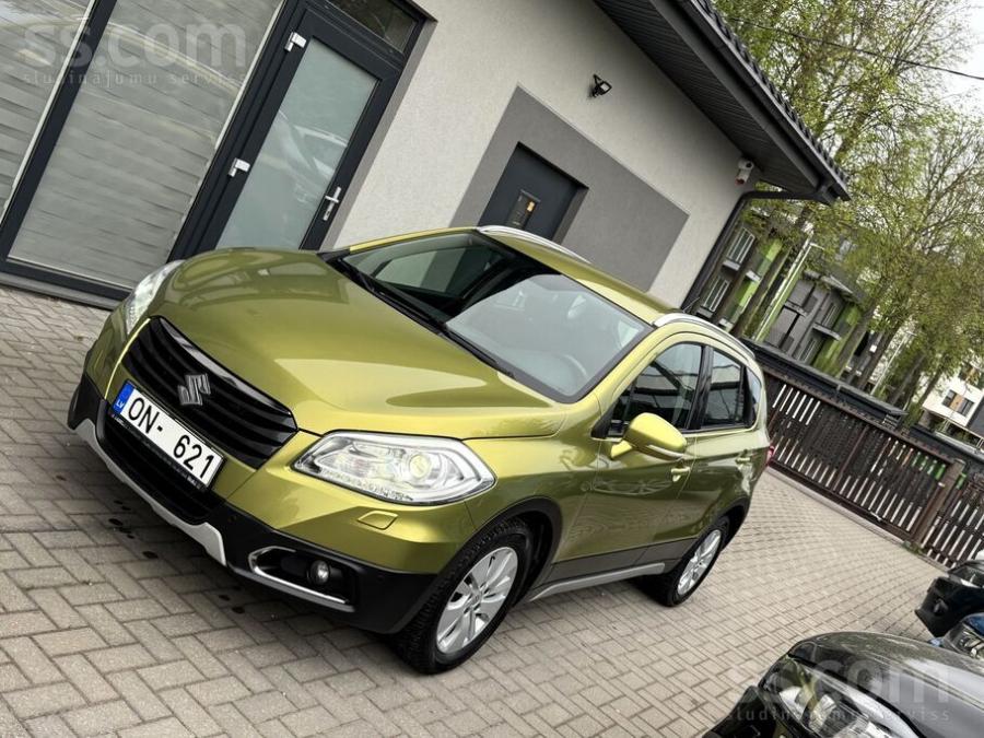 Green Suzuki SX4 2014 in Riga, with an engine capacity of 1.60 L and mileage of 229 thousand km for 8800 €, photo 8 on AUTOMOTO.COM.LV