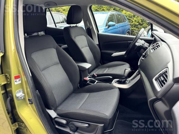 Green Suzuki SX4 2014 in Riga, with an engine capacity of 1.60 L and mileage of 229 thousand km for 8800 €, photo 8 on AUTOMOTO.COM.LV
