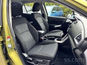Green Suzuki SX4 2014 in Riga, with an engine capacity of 1.60 L and mileage of 229 thousand km for 8800 €, photo 9 on AUTOMOTO.COM.LV