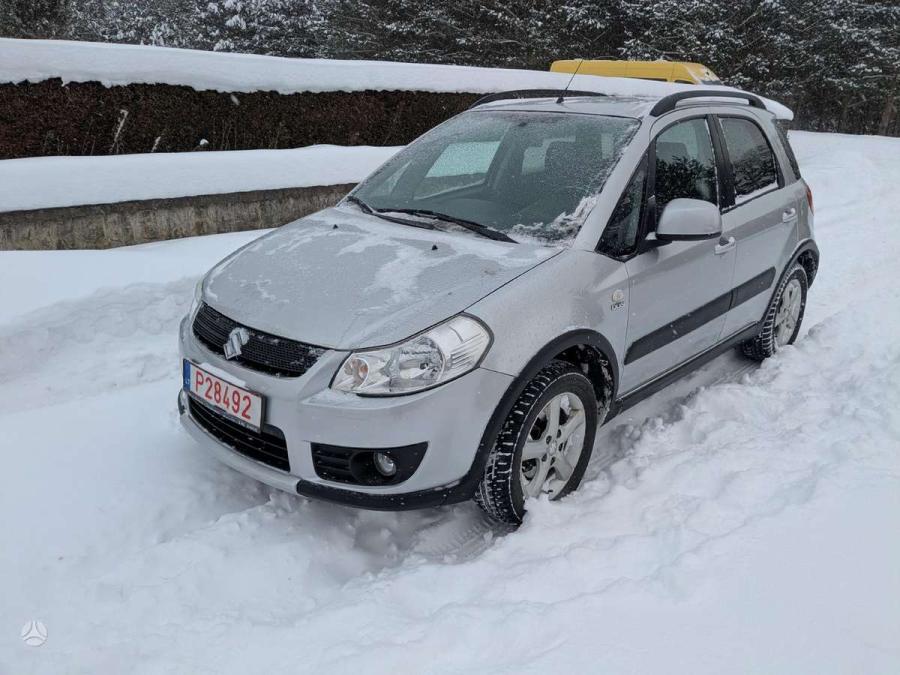 Pelēks Suzuki SX4 2007 Rokiškis, ar dzinēja tilpumu 1.91 L un nobraukumu 113 tūkst. km par 3300 €, foto 1 vietnē AUTOMOTO.COM.LV