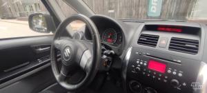 Grey Suzuki SX4 2008 in Utena, with an engine capacity of 1.90 L and mileage of 193 thousand km for 1950 €, photo 31 on AUTOMOTO.COM.LV
