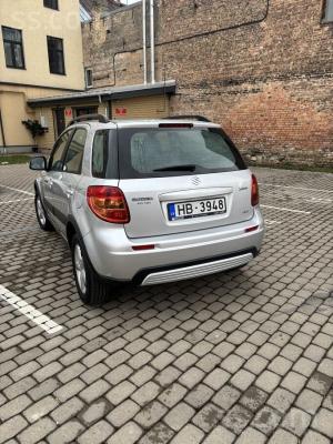 Pelēks Suzuki SX4 2008 Rīga, ar dzinēja tilpumu 1.60 L un nobraukumu 142 tūkst. km par 2000 €, foto 3 vietnē AUTOMOTO.COM.LV