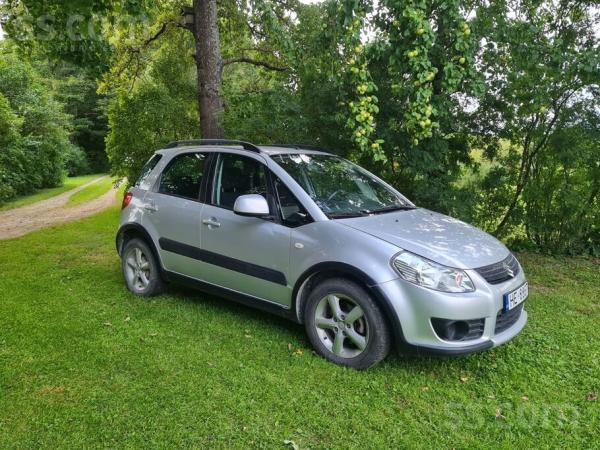 Grey Suzuki SX4 2008 in Jekabpils, with an engine capacity of 1.60 L and mileage of 213 thousand km for 2500 €, photo 1 on AUTOMOTO.COM.LV