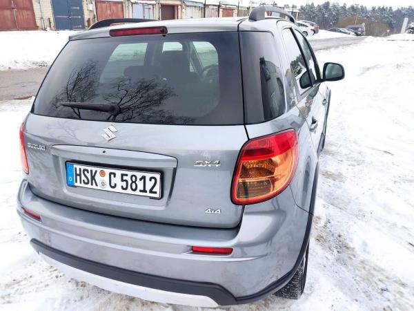 Pelēks Suzuki SX4 2011 Utena, ar dzinēja tilpumu 2.00 L un nobraukumu 260 tūkst. km par 3400 €, foto 7 vietnē AUTOMOTO.COM.LV