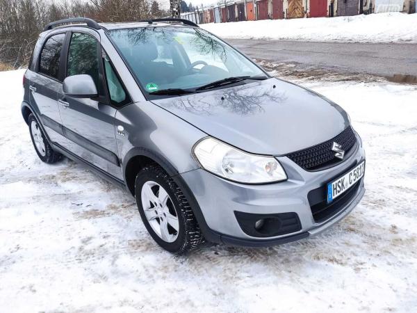 Pelēks Suzuki SX4 2011 Utena, ar dzinēja tilpumu 2.00 L un nobraukumu 260 tūkst. km par 3400 €, foto 10 vietnē AUTOMOTO.COM.LV