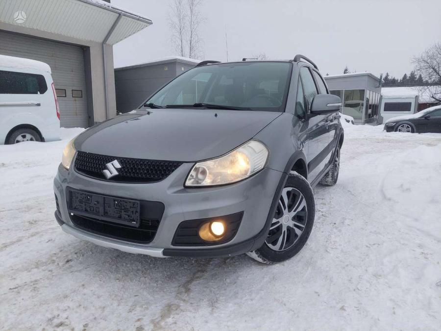 Pelēks Suzuki SX4 2011 Utena, ar dzinēja tilpumu 2.00 L un nobraukumu 164 tūkst. km par 3700 €, foto 2 vietnē AUTOMOTO.COM.LV