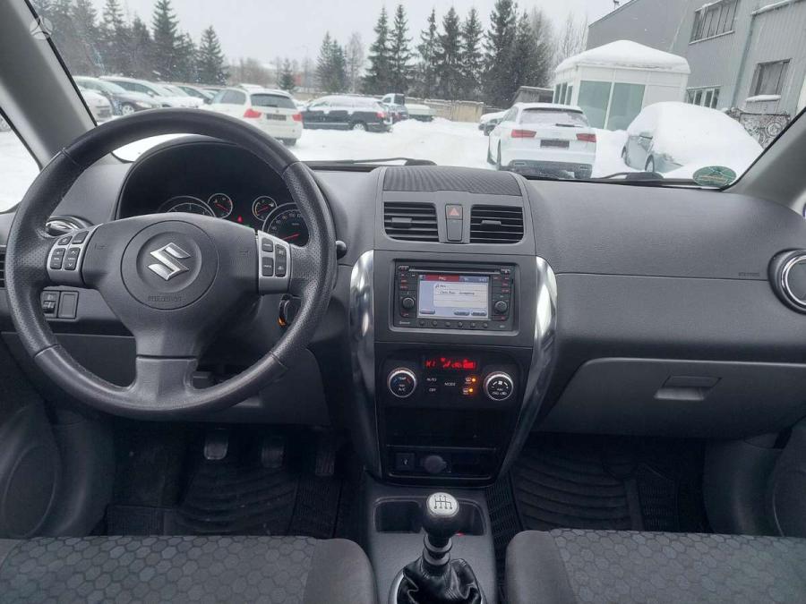 Pelēks Suzuki SX4 2011 Utena, ar dzinēja tilpumu 2.00 L un nobraukumu 164 tūkst. km par 3700 €, foto 9 vietnē AUTOMOTO.COM.LV