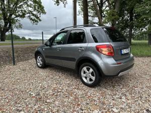Grey Suzuki SX4 2011 in Cesis, with an engine capacity of 2.00 L and mileage of 0 thousand km for 5500 €, photo 5 on AUTOMOTO.COM.LV