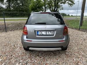 Grey Suzuki SX4 2011 in Cesis, with an engine capacity of 2.00 L and mileage of 0 thousand km for 5500 €, photo 6 on AUTOMOTO.COM.LV