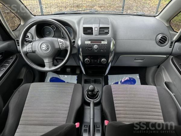 Grey Suzuki SX4 2011 in Cesis, with an engine capacity of 2.00 L and mileage of 0 thousand km for 5500 €, photo 7 on AUTOMOTO.COM.LV
