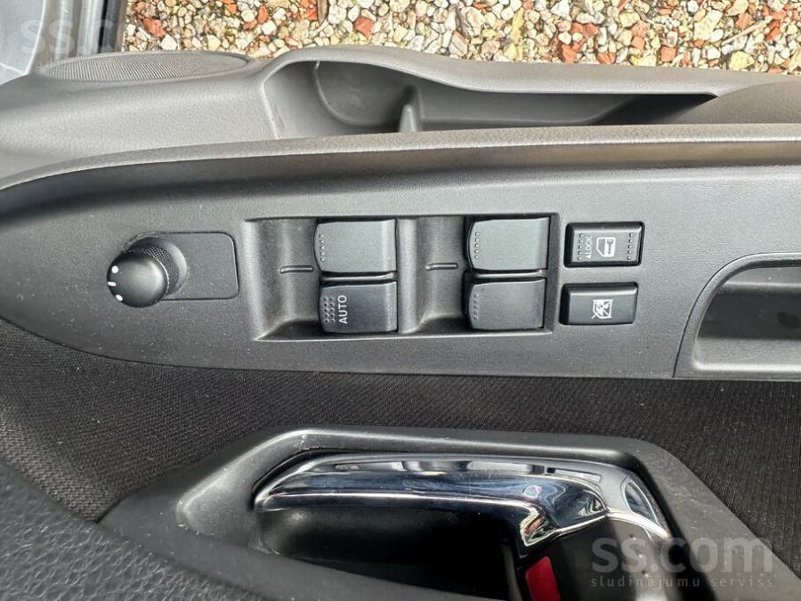 Grey Suzuki SX4 2011 in Cesis, with an engine capacity of 2.00 L and mileage of 0 thousand km for 5500 €, photo 18 on AUTOMOTO.COM.LV