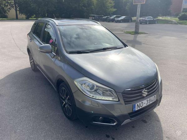 Pelēks Suzuki SX4 2014 Rīga, ar dzinēja tilpumu 1.60 L un nobraukumu 242 tūkst. km par 3400 €, foto 4 vietnē AUTOMOTO.COM.LV
