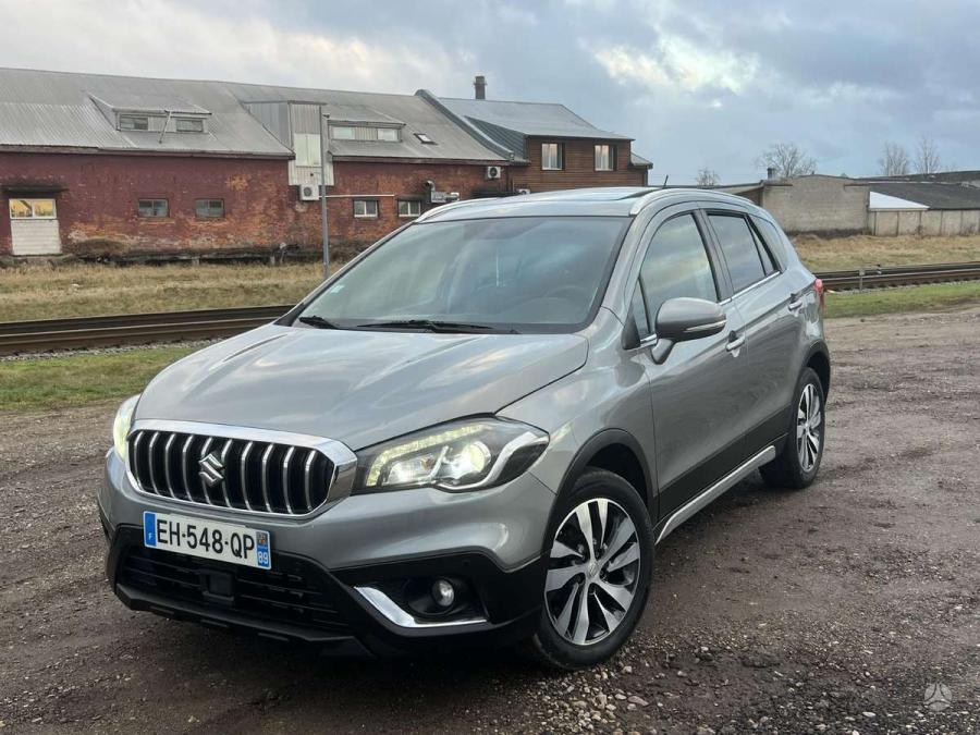 Pelēks Suzuki SX4 2016 Tauragė, ar dzinēja tilpumu 1.60 L un nobraukumu 200 tūkst. km par 8200 €, foto 1 vietnē AUTOMOTO.COM.LV