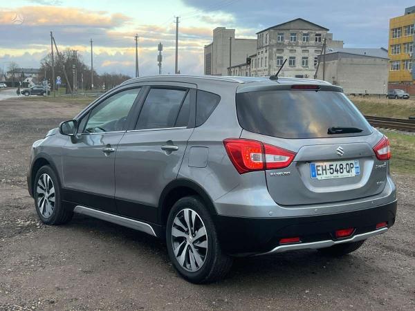 Pelēks Suzuki SX4 2016 Tauragė, ar dzinēja tilpumu 1.60 L un nobraukumu 200 tūkst. km par 8200 €, foto 8 vietnē AUTOMOTO.COM.LV