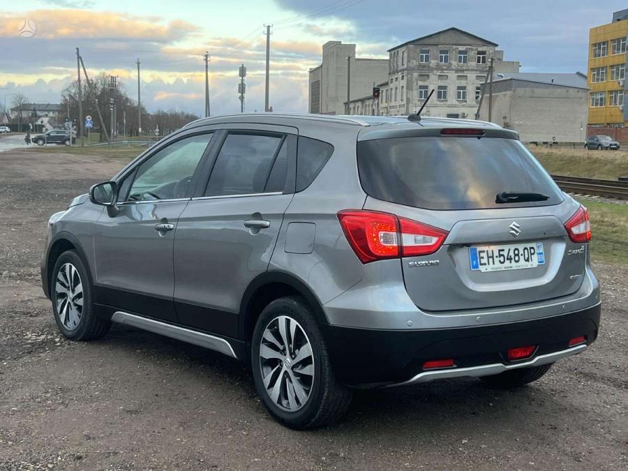 Pelēks Suzuki SX4 2016 Tauragė, ar dzinēja tilpumu 1.60 L un nobraukumu 200 tūkst. km par 8200 €, foto 8 vietnē AUTOMOTO.COM.LV