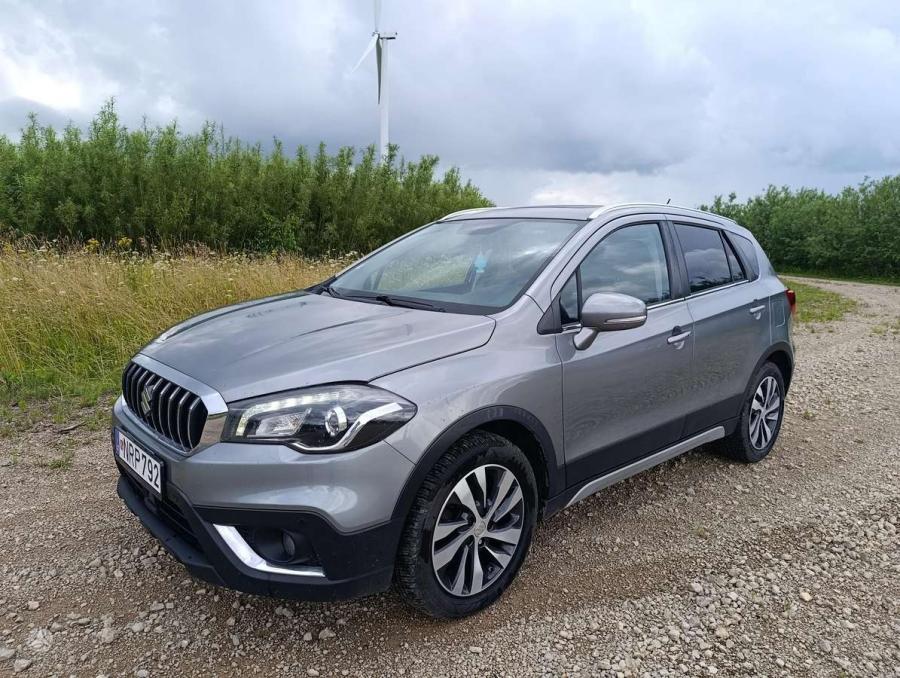 Pelēks Suzuki SX4 2016 Šilutė, ar dzinēja tilpumu 1.60 L un nobraukumu 205 tūkst. km par 9300 €, foto 1 vietnē AUTOMOTO.COM.LV