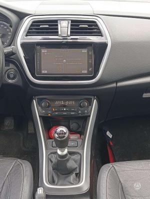 Pelēks Suzuki SX4 2016 Šilutė, ar dzinēja tilpumu 1.60 L un nobraukumu 205 tūkst. km par 9300 €, foto 9 vietnē AUTOMOTO.COM.LV