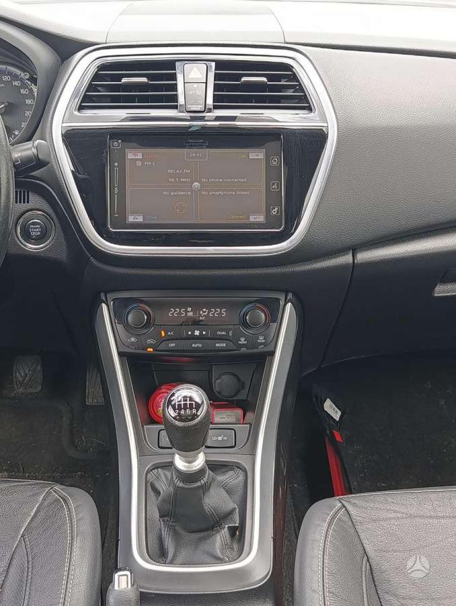 Pelēks Suzuki SX4 2016 Šilutė, ar dzinēja tilpumu 1.60 L un nobraukumu 205 tūkst. km par 9300 €, foto 9 vietnē AUTOMOTO.COM.LV