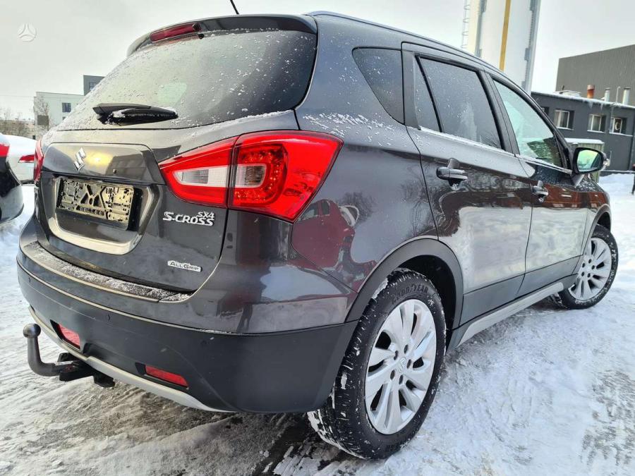 Grey Suzuki SX4 2018 in Kaunas, with an engine capacity of 1.00 L and mileage of 90 thousand km for 12200 €, photo 13 on AUTOMOTO.COM.LV