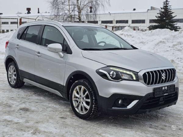 Grey Suzuki SX4 2020 in Rokiskis, with an engine capacity of 1.37 L and mileage of 249 thousand km for 7950 €, photo 4 on AUTOMOTO.COM.LV