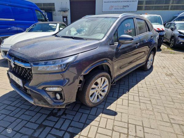 Grey Suzuki SX4 2024 in Kaunas, with an engine capacity of 1.46 L and mileage of 82 thousand km for 10769 €, photo 2 on AUTOMOTO.COM.LV