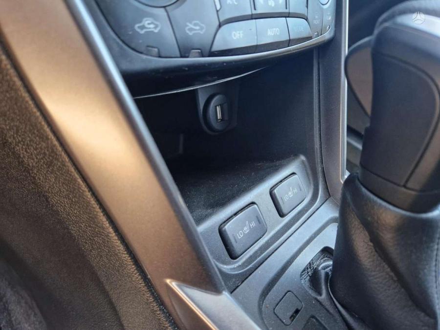 Grey Suzuki SX4 2024 in Kaunas, with an engine capacity of 1.46 L and mileage of 82 thousand km for 10769 €, photo 10 on AUTOMOTO.COM.LV