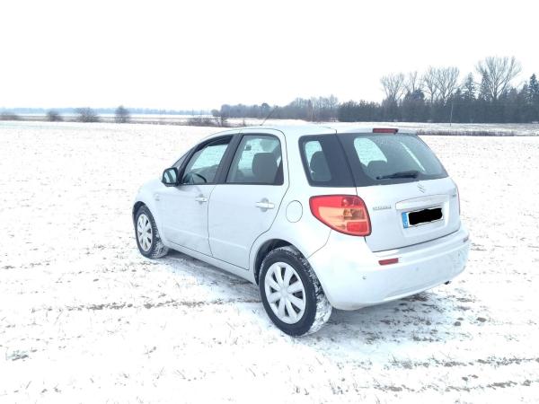 Pelēks Suzuki SX4 2007 Vilkaviškis, ar dzinēja tilpumu 1.60 L un nobraukumu 257 tūkst. km par 1999 €, foto 6 vietnē AUTOMOTO.COM.LV