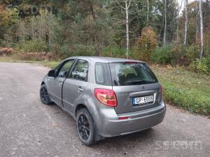 Pelēks Suzuki SX4 2007 Aizkraukle, ar dzinēja tilpumu 1.50 L un nobraukumu 205 tūkst. km par 1500 €, foto 5 vietnē AUTOMOTO.COM.LV