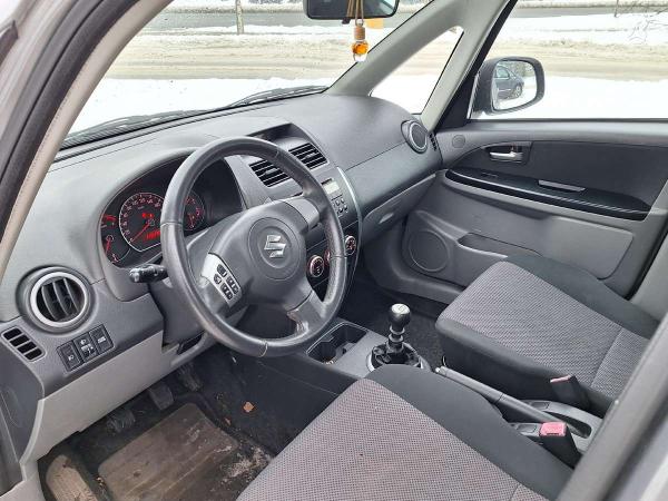 Grey Suzuki SX4 2008 in Vilnius, with an engine capacity of 1.87 L and mileage of 119 thousand km for 1850 €, photo 10 on AUTOMOTO.COM.LV