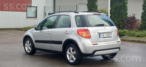 Suzuki SX4 2008 Rīga vietnē Pelēks Suzuki SX4 2008 Rīga, ar dzinēja tilpumu 1.60 L un nobraukumu 213 tūkst. km par 2350 €, foto 7 vietnē AUTOMOTO.COM.LV