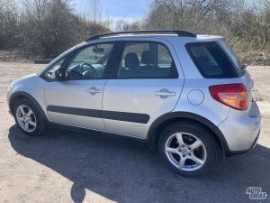 Grey Suzuki SX4 2011 in Kaunas, with an engine capacity of 1.60 L and mileage of 264 thousand km for 4850 €, photo 3 on AUTOMOTO.COM.LV
