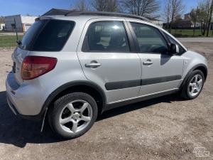 Grey Suzuki SX4 2011 in Kaunas, with an engine capacity of 1.60 L and mileage of 264 thousand km for 4850 €, photo 4 on AUTOMOTO.COM.LV