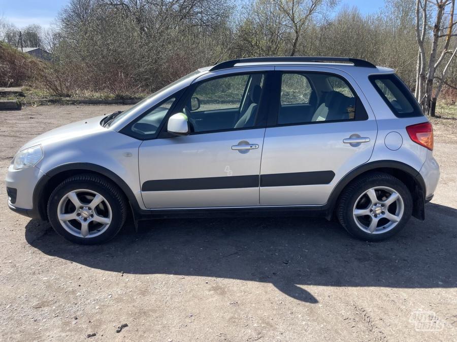 Grey Suzuki SX4 2011 in Kaunas, with an engine capacity of 1.60 L and mileage of 264 thousand km for 4850 €, photo 11 on AUTOMOTO.COM.LV