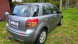 Grey Suzuki SX4 2011 in Tallinn, with an engine capacity of 1.50 L and mileage of 74 thousand km for 3900 €, photo 3 on AUTOMOTO.COM.LV