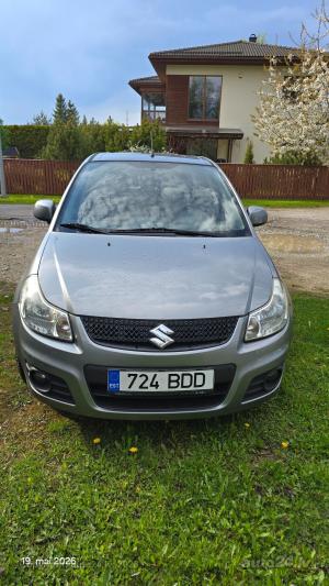 Grey Suzuki SX4 2011 in Tallinn, with an engine capacity of 1.50 L and mileage of 74 thousand km for 3900 €, photo 5 on AUTOMOTO.COM.LV