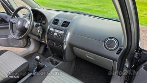 Grey Suzuki SX4 2011 in Tallinn, with an engine capacity of 1.50 L and mileage of 74 thousand km for 3900 €, photo 10 on AUTOMOTO.COM.LV
