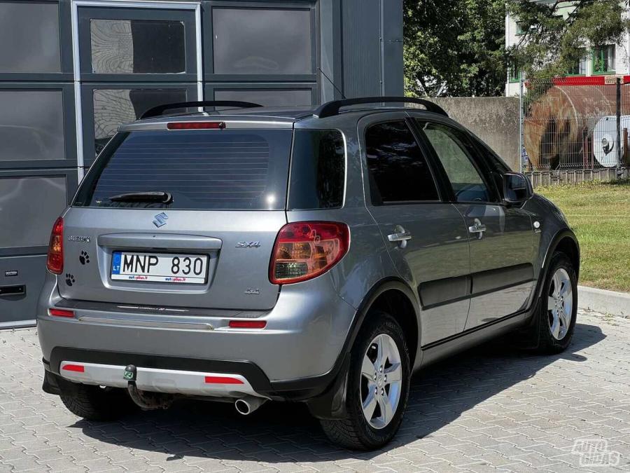 Pelēks Suzuki SX4 2011 Šauļi, ar dzinēja tilpumu 2.00 L un nobraukumu 241 tūkst. km par 4300 €, foto 8 vietnē AUTOMOTO.COM.LV