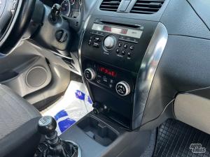Pelēks Suzuki SX4 2011 Šauļi, ar dzinēja tilpumu 2.00 L un nobraukumu 241 tūkst. km par 4300 €, foto 11 vietnē AUTOMOTO.COM.LV