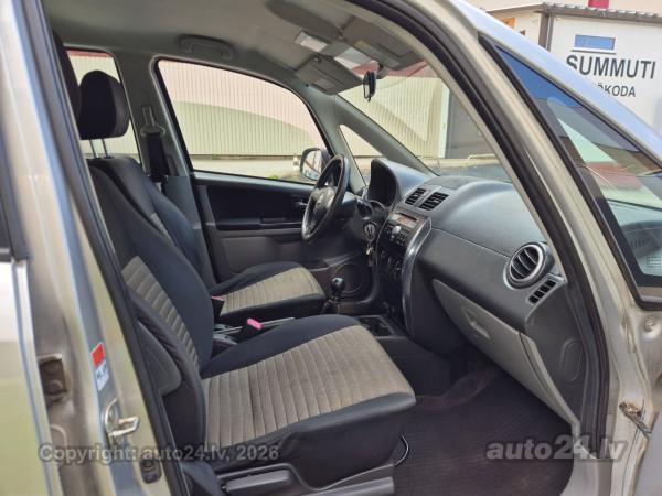 Pelēks Suzuki SX4 2011 Tallina, ar dzinēja tilpumu 1.60 L un nobraukumu 195 tūkst. km par 2900 €, foto 9 vietnē AUTOMOTO.COM.LV