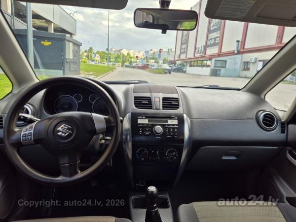 Pelēks Suzuki SX4 2011 Tallina, ar dzinēja tilpumu 1.60 L un nobraukumu 195 tūkst. km par 2900 €, foto 10 vietnē AUTOMOTO.COM.LV