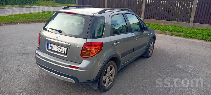 Pelēks Suzuki SX4 2011 Jūrmala, ar dzinēja tilpumu 1.60 L un nobraukumu 255 tūkst. km par 1700 €, foto 5 vietnē AUTOMOTO.COM.LV