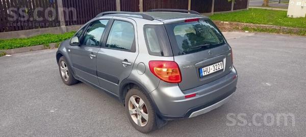 Pelēks Suzuki SX4 2011 Jūrmala, ar dzinēja tilpumu 1.60 L un nobraukumu 255 tūkst. km par 1700 €, foto 5 vietnē AUTOMOTO.COM.LV