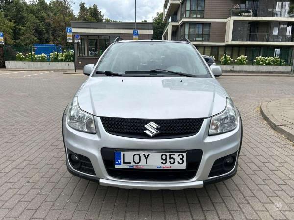 Pelēks Suzuki SX4 2012 Viļņa, ar dzinēja tilpumu 1.60 L un nobraukumu 162 tūkst. km par 4200 €, foto 2 vietnē AUTOMOTO.COM.LV