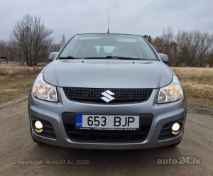 Pelēks Suzuki SX4 2013 Tallina, ar dzinēja tilpumu 1.50 L un nobraukumu 57 tūkst. km par 4990 €, foto 2 vietnē AUTOMOTO.COM.LV