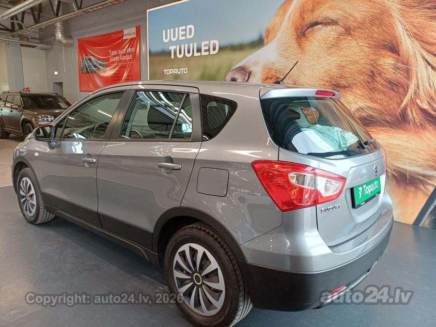 Grey Suzuki SX4 2014 in Tallinn, with an engine capacity of 1.60 L and mileage of 204 thousand km for 6500 €, photo 4 on AUTOMOTO.COM.LV