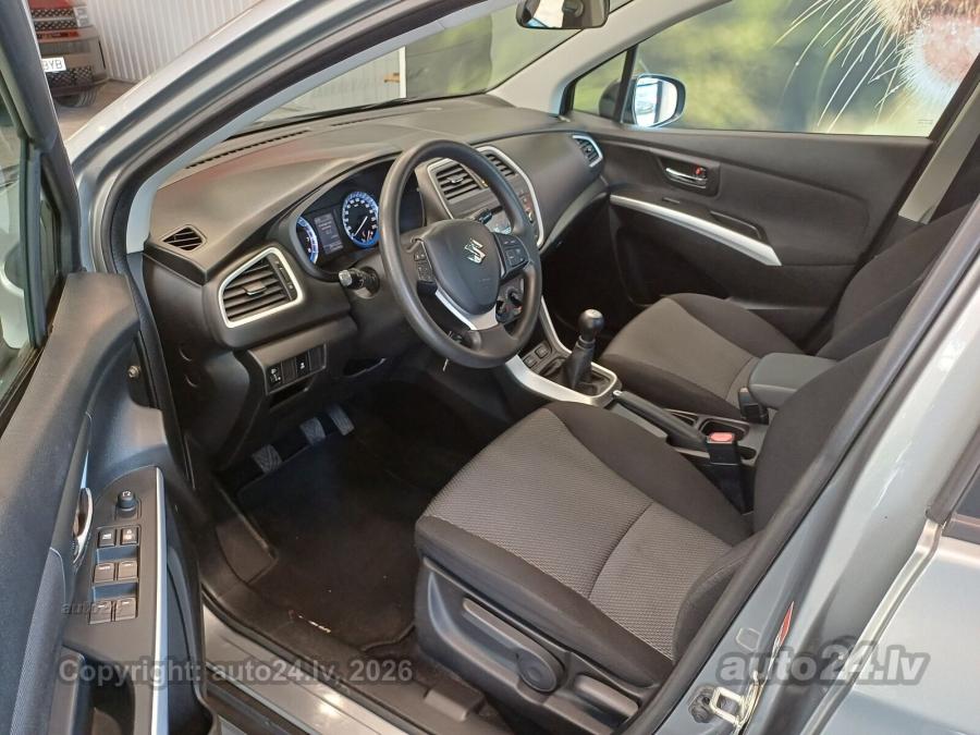 Grey Suzuki SX4 2014 in Tallinn, with an engine capacity of 1.60 L and mileage of 204 thousand km for 6500 €, photo 8 on AUTOMOTO.COM.LV
