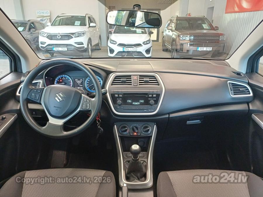 Grey Suzuki SX4 2014 in Tallinn, with an engine capacity of 1.60 L and mileage of 204 thousand km for 6500 €, photo 10 on AUTOMOTO.COM.LV