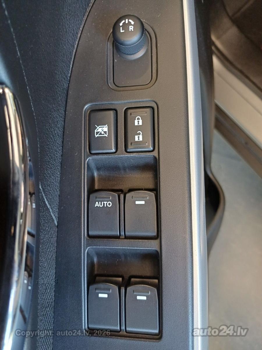 Grey Suzuki SX4 2014 in Tallinn, with an engine capacity of 1.60 L and mileage of 204 thousand km for 6500 €, photo 22 on AUTOMOTO.COM.LV